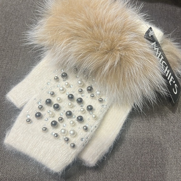 Mitchie’s | Accessories | Mitchies Fox Fur Beaded Fingerless Gloves ...